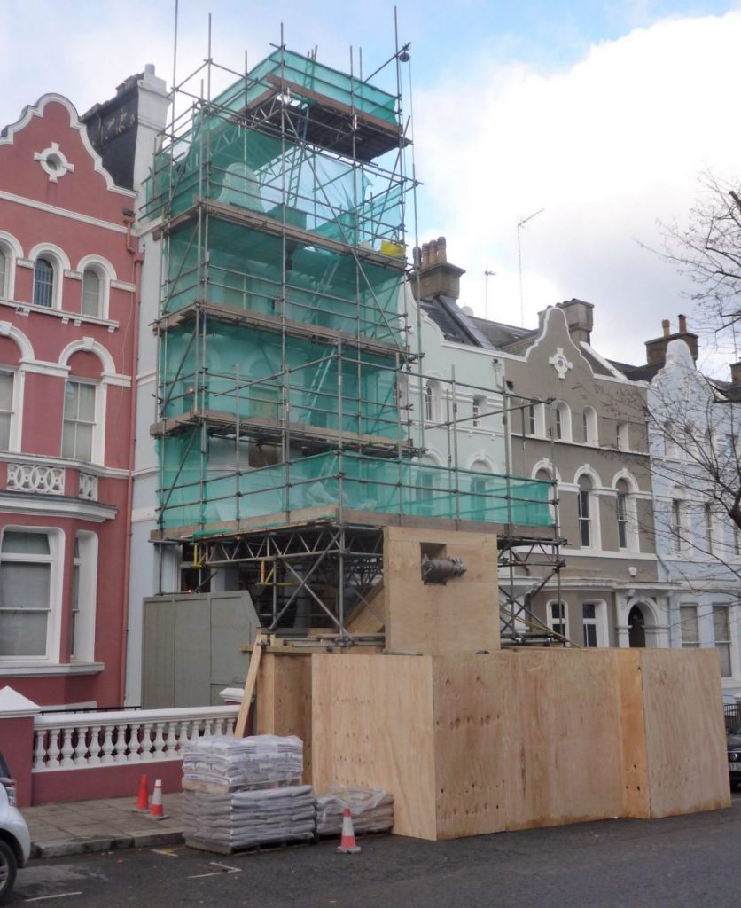 Hiding unattractive scaffolding on building sites | PPM Print